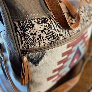 Myra Bag | Bags | New Large Aztec Messenger Bag Leather Saddle Blanket ...